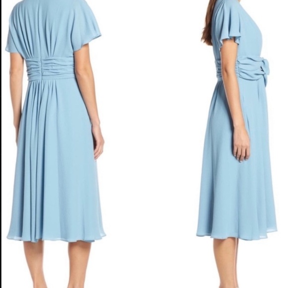 Gal Meets Glam | Dresses | Gal Meets Glam Blue Flutter Sleeve Midi ...